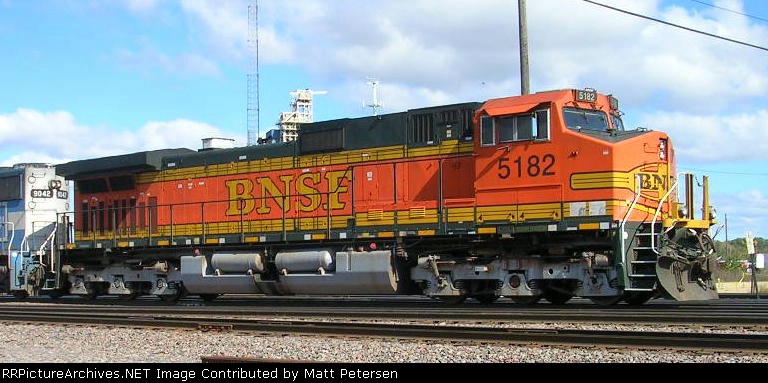 BNSF 5182